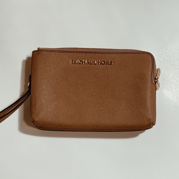 Michael Kors | Bags | Michael Kors Wristlet Wallet | Poshmark
